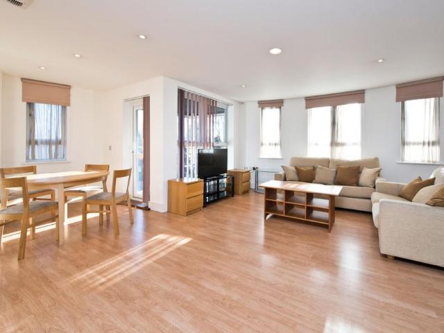 Park West, Uxbridge Road, London W5