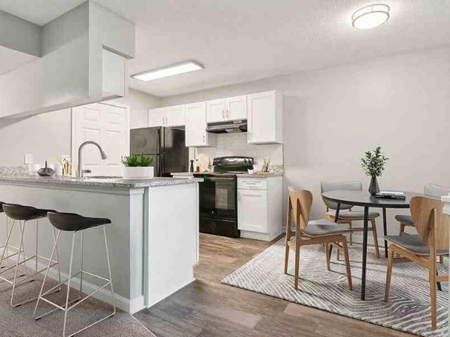 Park 2300 1 Bedroom Apartment for Rent at 2300 Village Lake Dr, Charlotte, NC 28212 East Forest