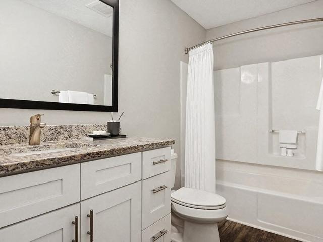 Park 2300 2 Bedroom Apartment for Rent at 2300 Village Lake Dr, Charlotte, NC 28212 East Forest