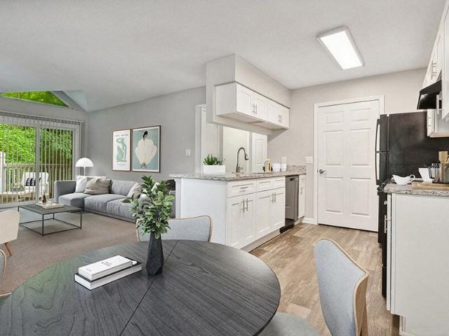 Park 2300 2 Bedroom Apartment for Rent at 2300 Village Lake Dr, Charlotte, NC 28212 East Forest