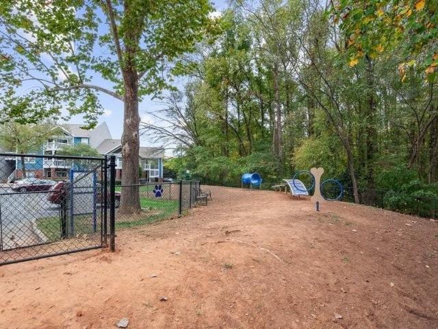 Park 2300 2 Bedroom Apartment for Rent at 2300 Village Lake Dr, Charlotte, NC 28212 East Forest