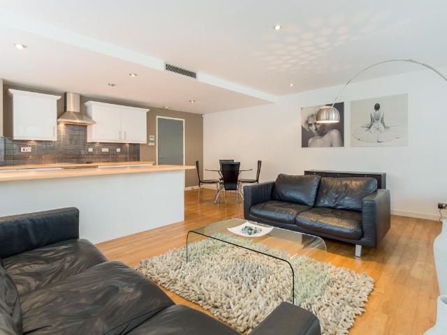 Parkgate 2 Bed Bills Inc, City. 2 bed flat to rent £1,781 pcm £411 pw