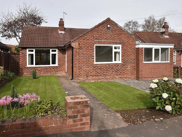 Parkgate, Knutsford 2 bed detached bungalow to rent £1,495 pcm £345 pw