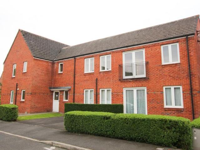Parkgate Road, Altrincham WA14 2 bed flat to rent £1,225 pcm £283 pw