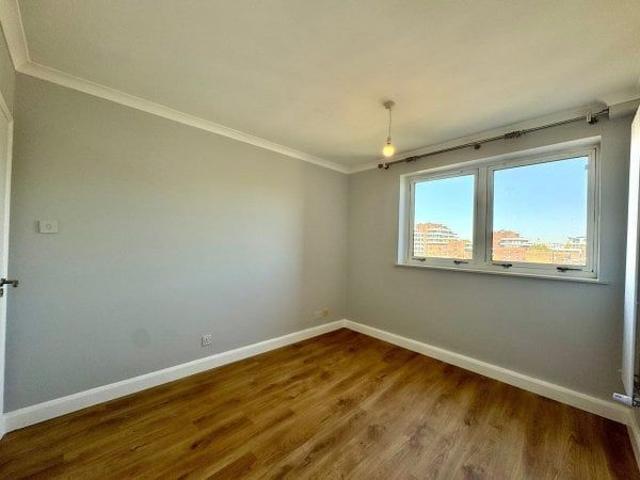 Parkgate Road, Battersea Park, SW11, Property for rent