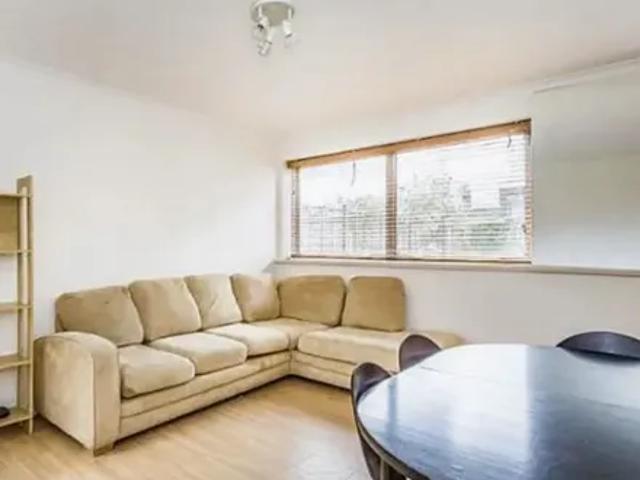 Parkgate Road, London, SW11 4NA, United Kingdom | 2 bed apartment for rent #167773667 | Rentberry