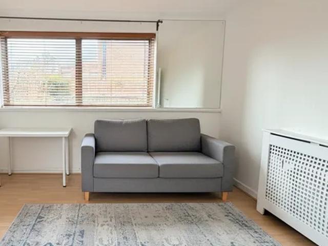 Parkgate Road, London, SW11 4NA, United Kingdom | 2 bed house for rent #166977849 | Rentberry