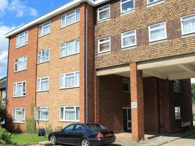 Parkdale, Bounds Green Road, 1 Bedroom Apartment