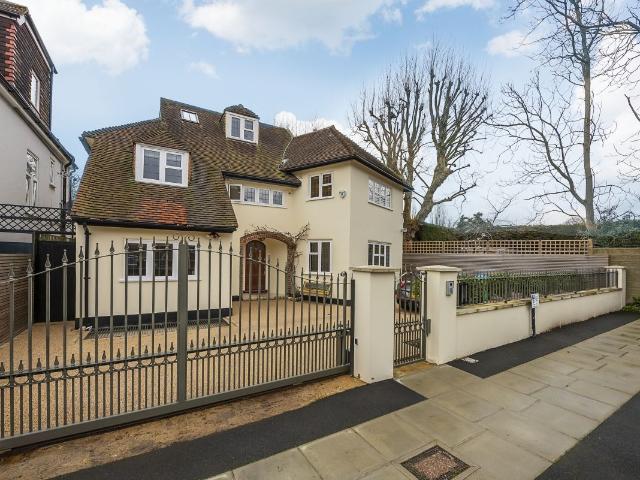 Parke Road, London SW13, 6 bed detached house to rent, £16,000 pcm | PrimeLocation