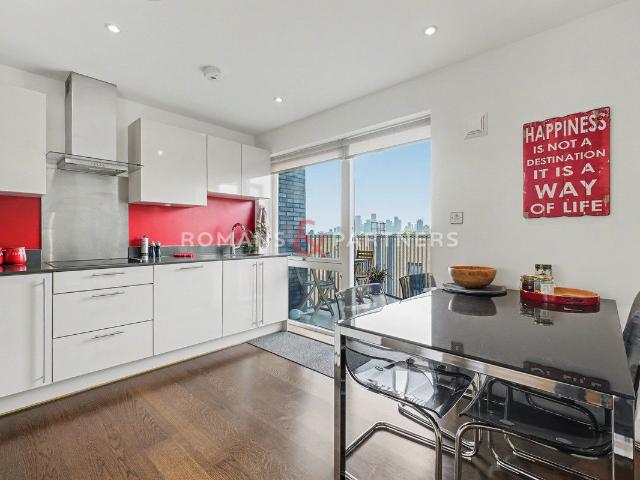 Parker Building, Bermondsey SE16, 2 bed flat to rent, £2,950 pcm | PrimeLocation