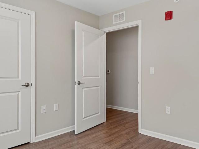 Parker Glen 3 Bedroom Apartment for Rent at 2605 J T Coffman Dr, Champaign, IL 61822