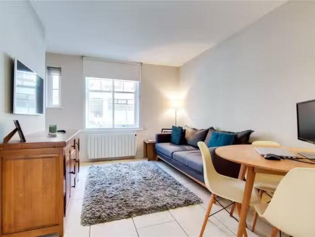 Parker Mews, London, WC2B 5NT