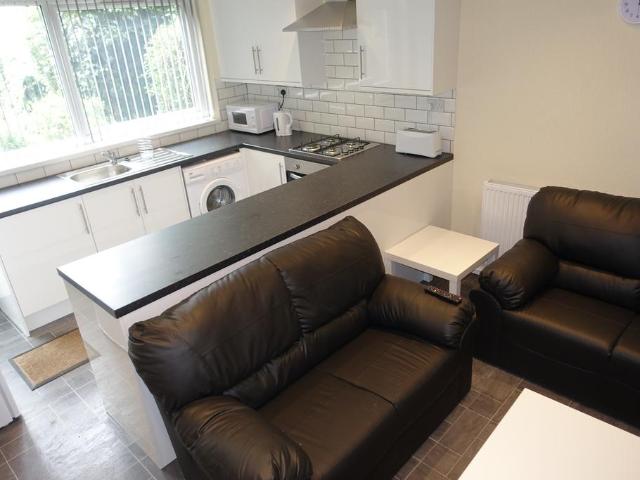 Parker Street, Edgbaston B16 4 bed house to rent £2,086 pcm £481 pw