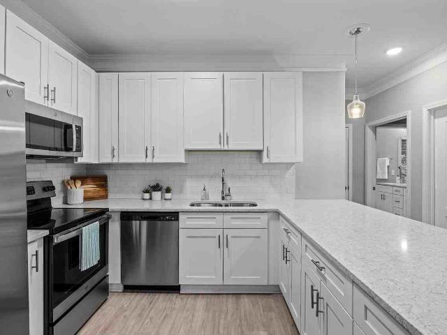 Parker Point 2 Bedroom Apartment for Rent at 1030 Jack Primus Rd, Charleston, SC 29492