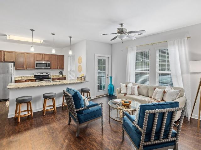 Parker Point 2 Bedroom Apartment for Rent at 1030 Jack Primus Rd, Charleston, SC 29492