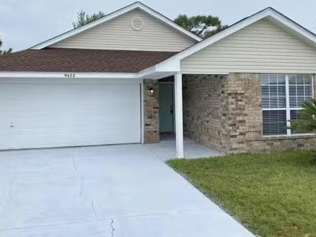 Parker Place, NAVARRE, FL 32566