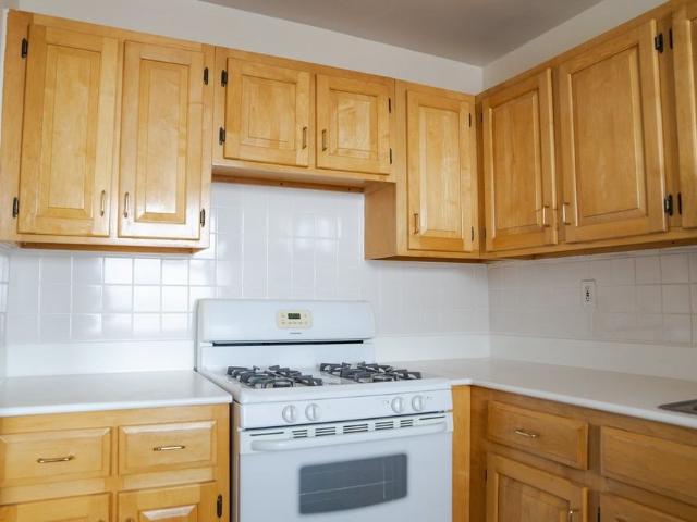 Parker Towers 1 Bedroom Apartment for Rent at 10420 Queens Blvd, New York, NY 11375 Rego Park