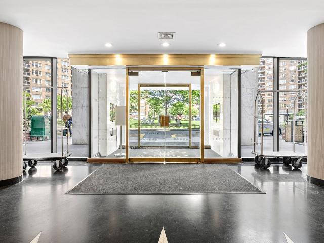Parker Towers 1 Bedroom Apartment for Rent at 10420 Queens Blvd, New York, NY 11375 Rego Park