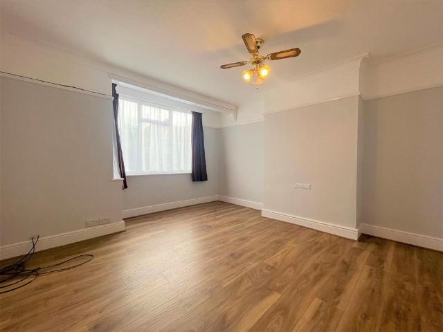 Parkfield Avenue, Hillingdon, UB10