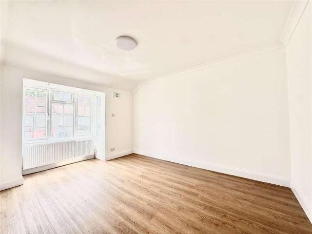 Parkfield Avenue, Hillingdon, Uxbridge, UB10