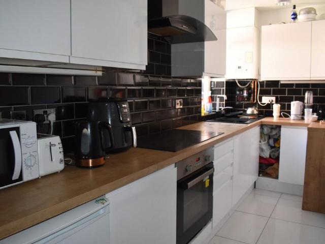 Parkfield Avenue, Rusholme, Manchester 5 bed terraced house to rent £3,467 pcm £800 pw