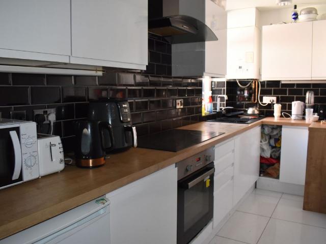 Parkfield Avenue, Rusholme, Manchester M14, 5 bed terraced house to rent, £3,467 pcm | PrimeLocation
