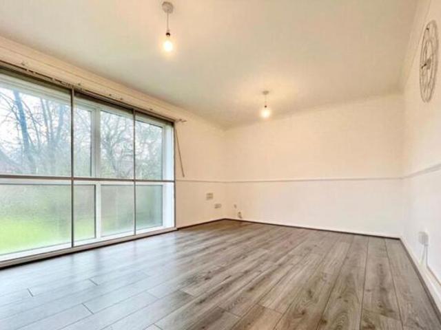 Parkfield House, Gravelly Hill, 2 Bedroom Flat