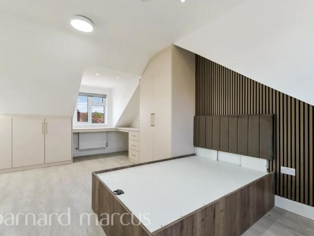 Parkfield Road