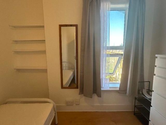 Parkfield Road, New Cross SE14, Room to rent, £725 pcm | PrimeLocation