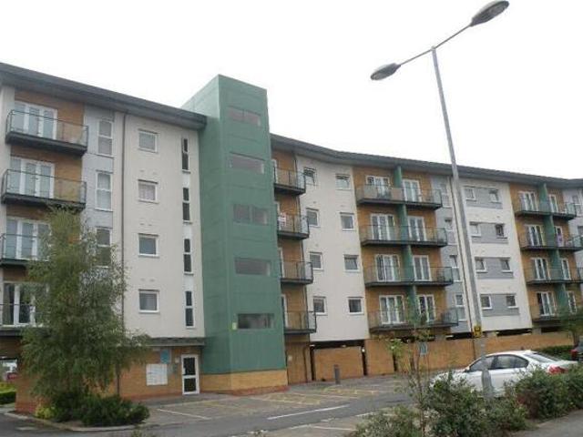 Parkhouse Court, Hatfield, 3 Bedroom Apartment
