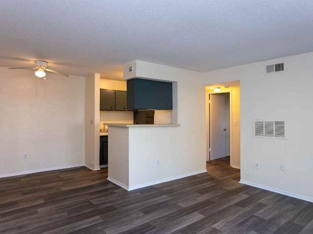Parkhaven Apartments 2 Bedroom Apartment for Rent at 5821 Reddman Rd, Charlotte, NC 28212 North Sharon Amity