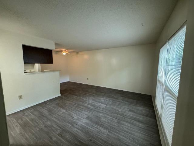 Parkhaven Apartments 2 Bedroom Apartment for Rent at 5821 Reddman Rd, Charlotte, NC 28212 North Sharon Amity