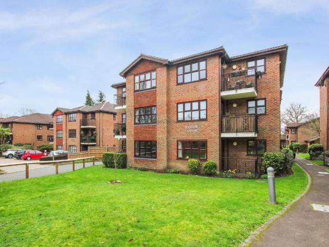 Parkhill Road, Bexley DA5, 2 bed flat to rent, £1,650 pcm | PrimeLocation