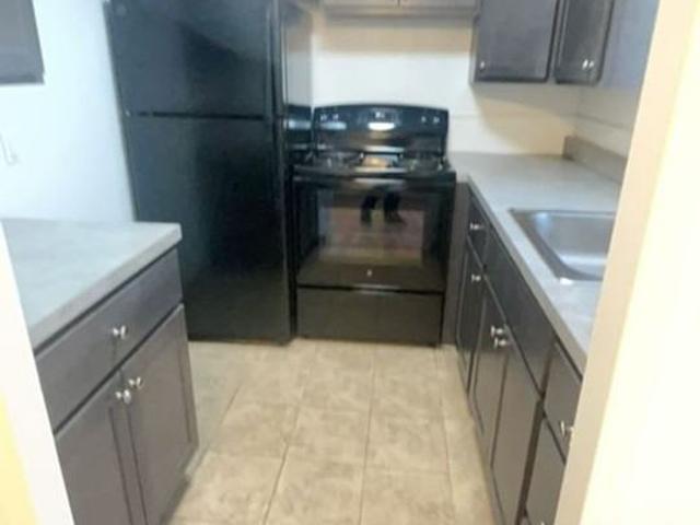 Parkhurst Apartments 2 Bedroom Apartment for Rent at 1825 Watkins St, Bethlehem, PA 18017