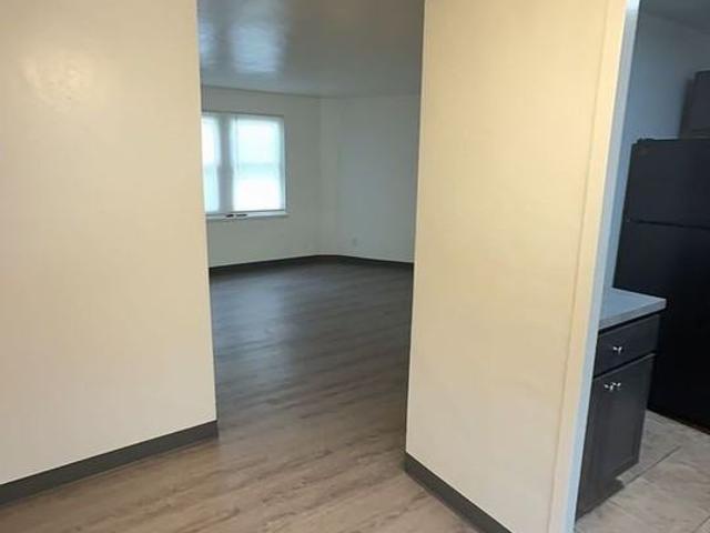 Parkhurst Apartments 2 Bedroom Apartment for Rent at 1825 Watkins St, Bethlehem, PA 18017