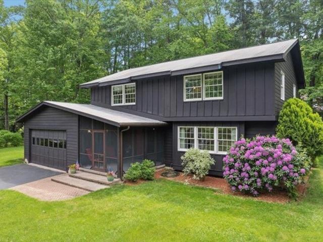Parkhurst Dr, Hudson, Home For Sale