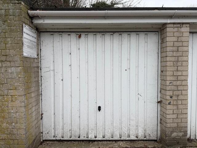 Parking Andover Hampshire 100503082