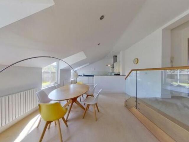 Parking for rent in Hopetoun Crescent, Edinburgh, EH7