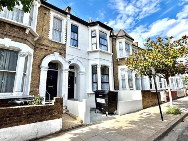 Parking for rent in Pellerin Road, Hackney, N16
