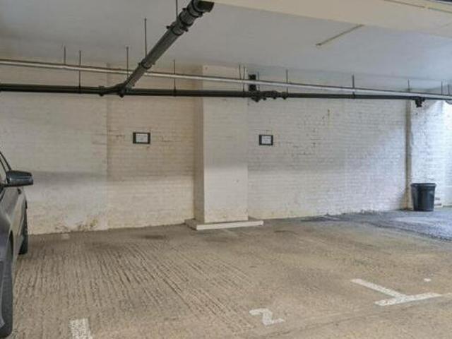 Parking For Rent In St John´s Wood, London