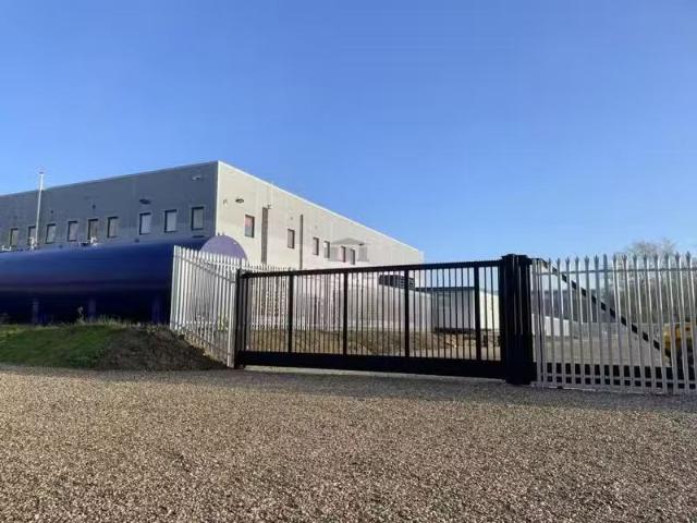 Parking for rent in TO LET Car Park, Riverview House, River.