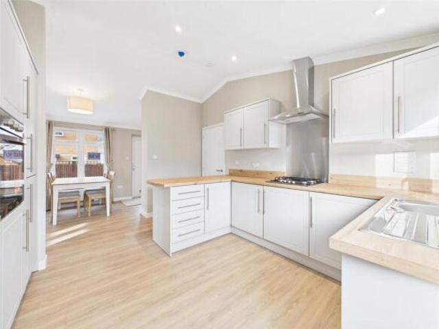 2 bedroom park home for sale in Branch Road, The Reddings, Cheltenham, Gloucestershire, GL51