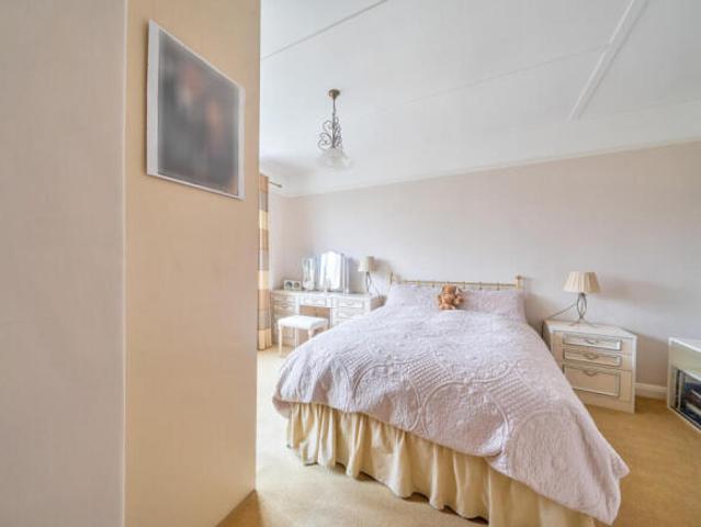 3 bedroom detached house for sale in Hayes Way, Beckenham, Kent, BR3