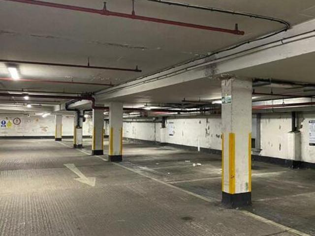 Parking London Greater London LS100685363