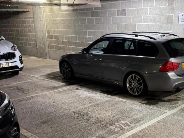 Parking to rent