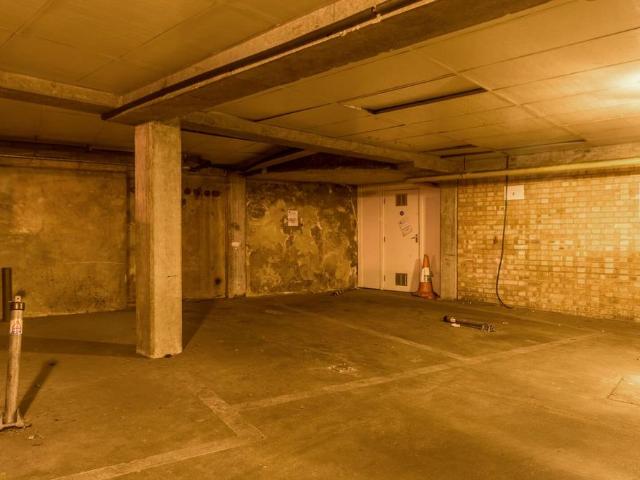 Parking to rent