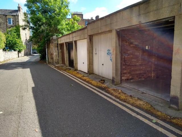 Parking to rent