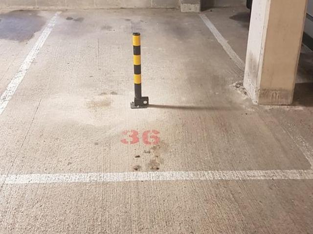 Parking to rent