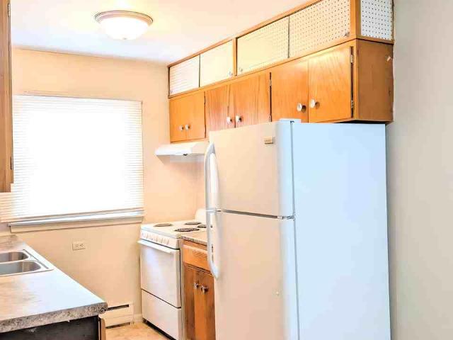 Parklawn 1 Bedroom Apartment for Rent at 1270 Magnolia Ave E, St. Paul, MN 55106 Payne Phalen