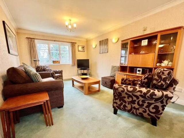 Parklands, Charlton Drive, 2 Bedroom Flat